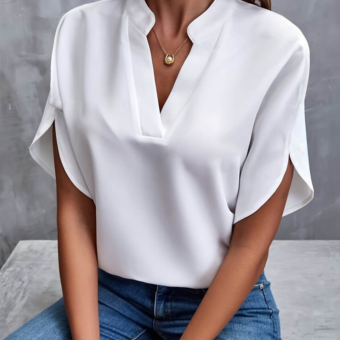 Ellen™ – Andningsbar Elegant Blus – Lindberg Stockholm